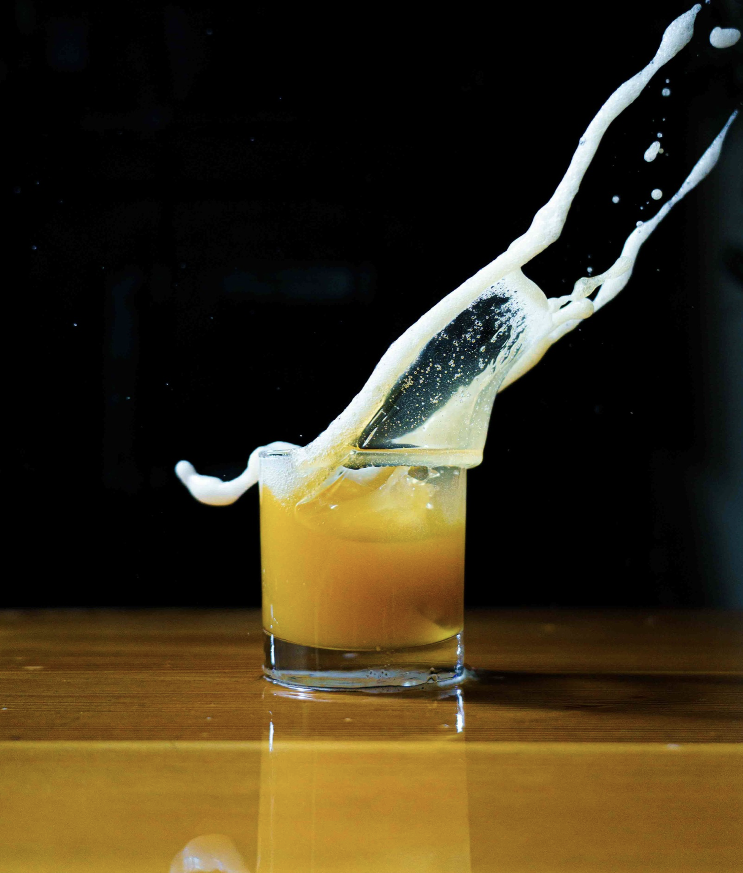 Sultana Bomb Double Hazer IPA - Dangerous Man Brewing Company